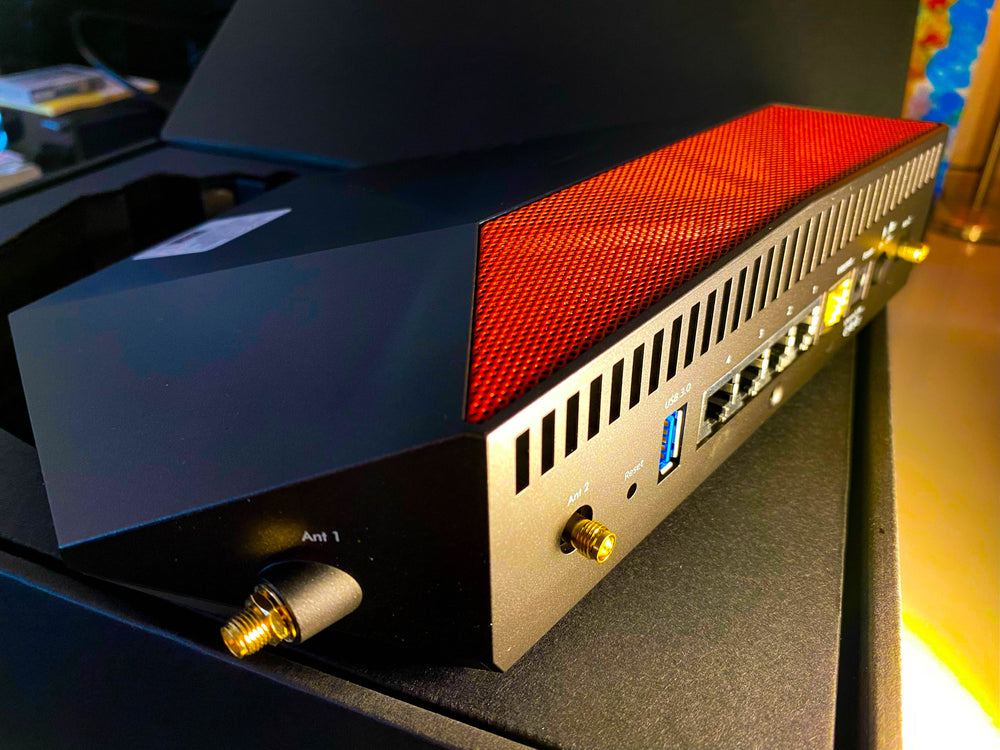 Netgear Nightawk XR1000 Audiophile Router x AfterDark. Black Modernize